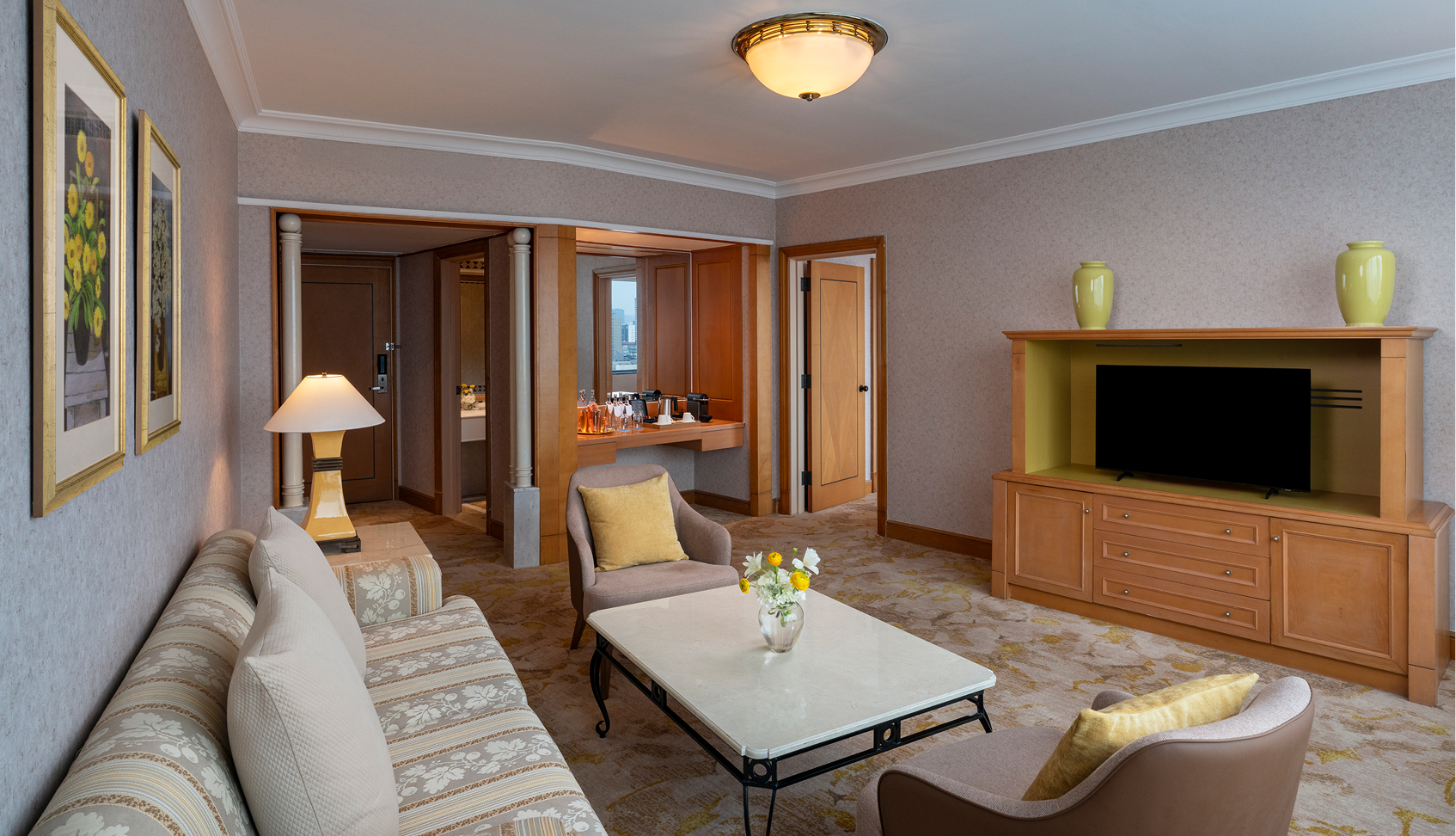 Accommodations - Hanoi Daewoo Hotel